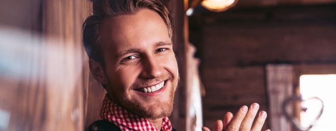 Erfrischender Pop-Schlager: Chris Cronauer mit Debütsingle "Mega ...
